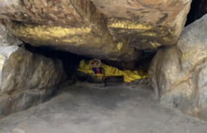 Sariputta Enlightenment Cave, Vulture Peak, Gridhakuta Hill, Rajgir ...