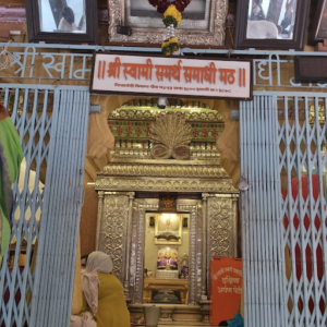 Swami Samarth Samadhi, Akkalkot, Maharashtra - Sannidhi The Presence
